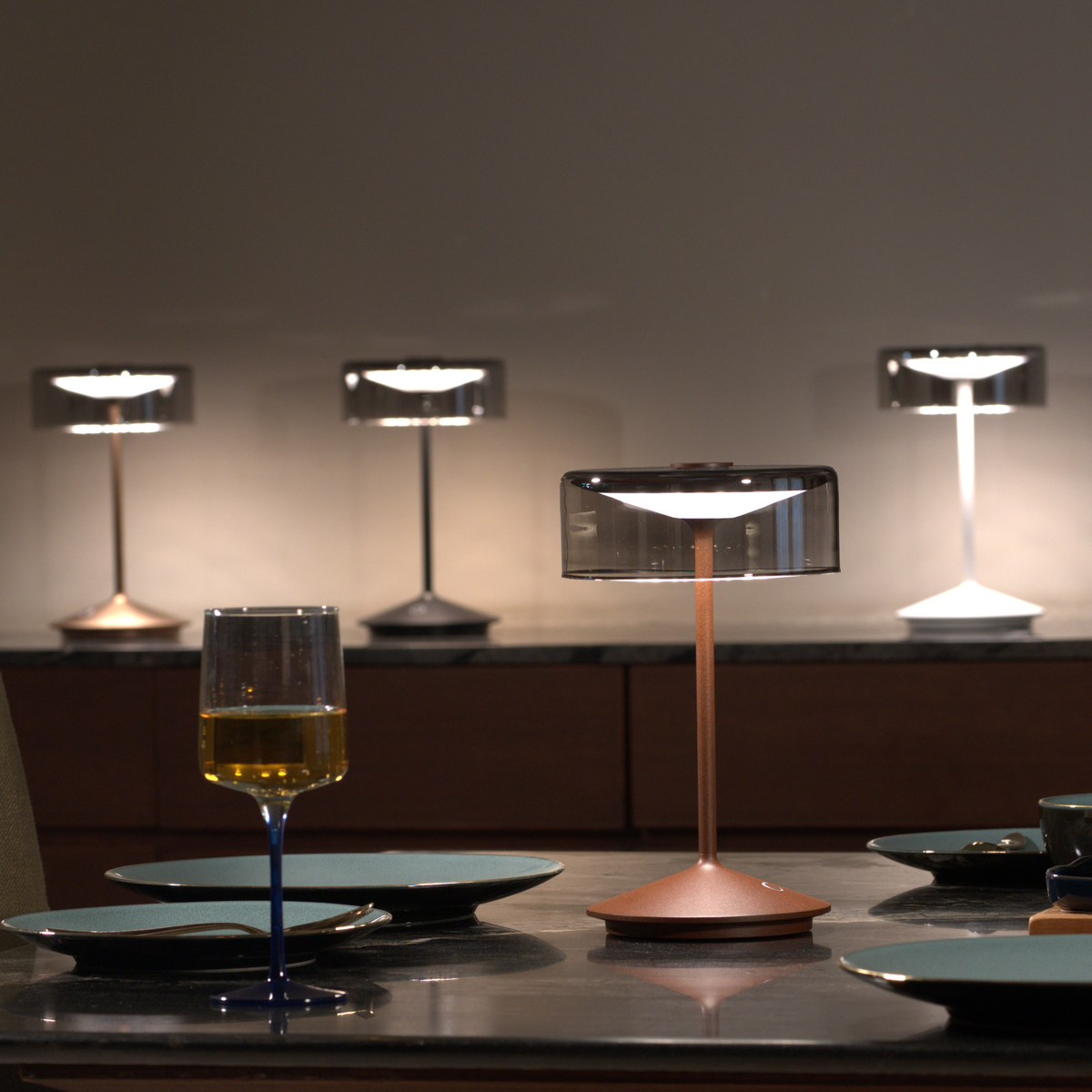 Buy Now: Online Table Lamps in India! Wireless-Rechargeable-LED lamps